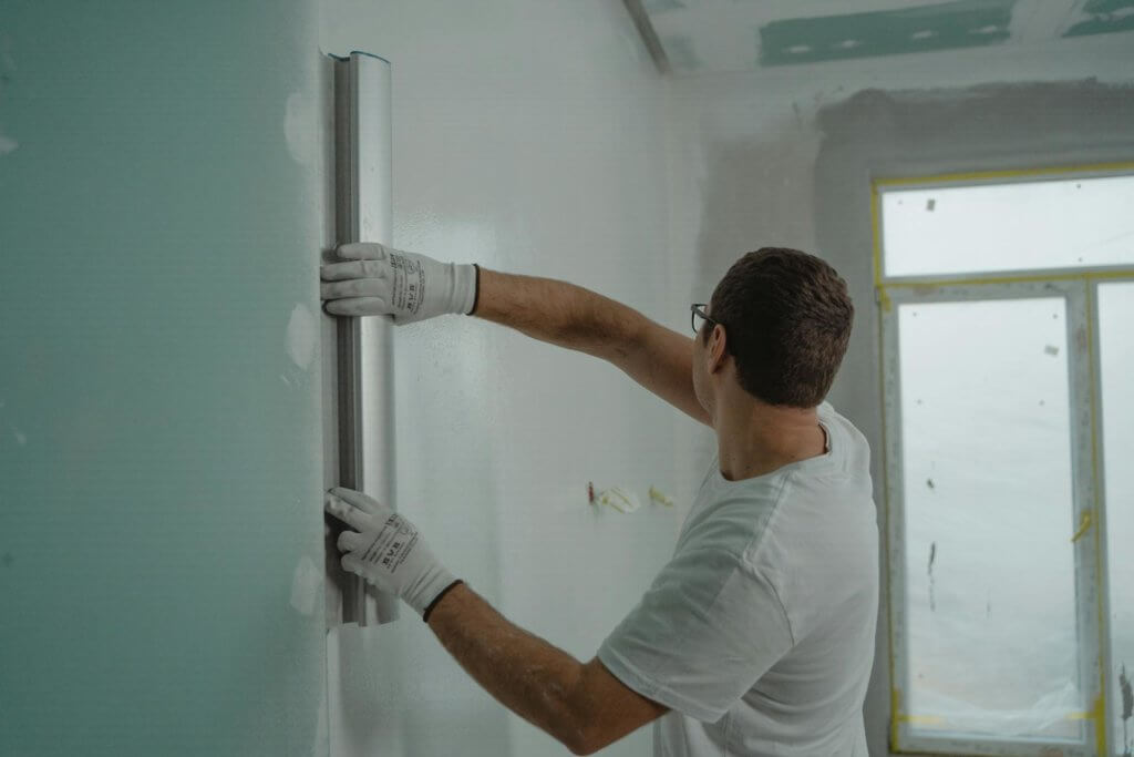 How long after plastering can you paint? Complete Guide 2025 - P and J ...